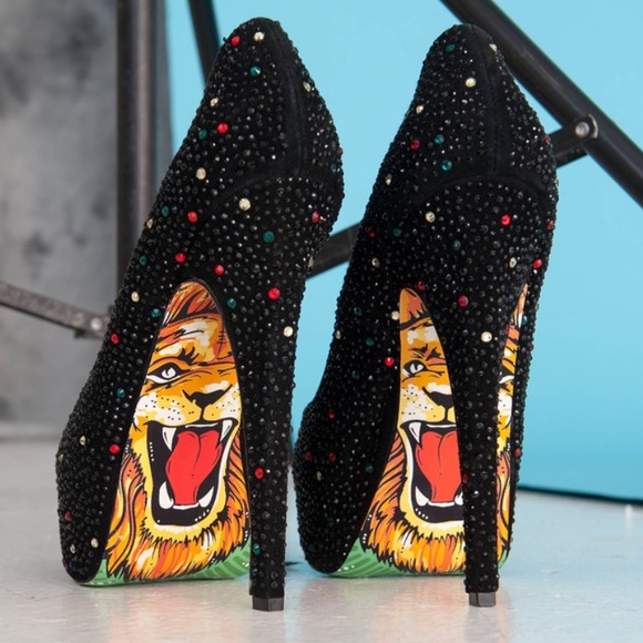 Taylor Says | Shoes | Taylor Says Fierce Black Platform Heels | Poshmark